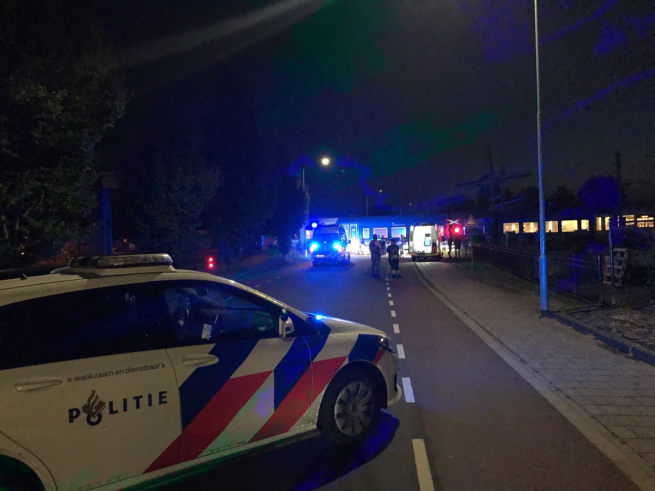 ZO!34 - Persoon gewond bij aanrijding met trein in Nieuw-Amsterdam ZO!34 - Persoon gewond bij aanrijding met trein in Nieuw-Amsterdam